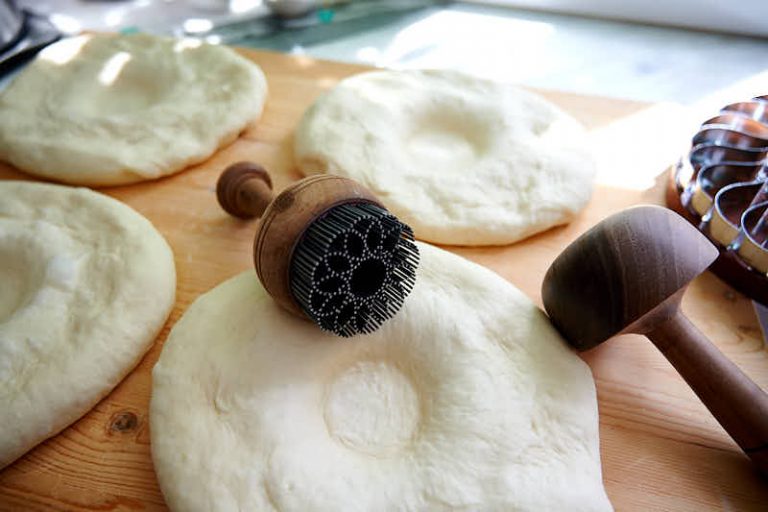 Uzbek Bread (Obi Non) - Taste of Artisan